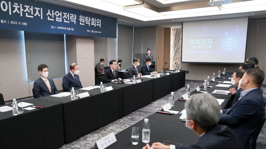 배터리 핵심광물 확보 위한 ‘k 배터리 얼라이언스 출범배터리3사 등 유관기업 동참｜그리니엄